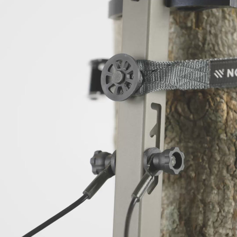 Helo Hang On Treestand – Novix Outdoors